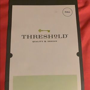 Threshold | Bedding | Performance Sheet Set Solids 40 Thread Count ...